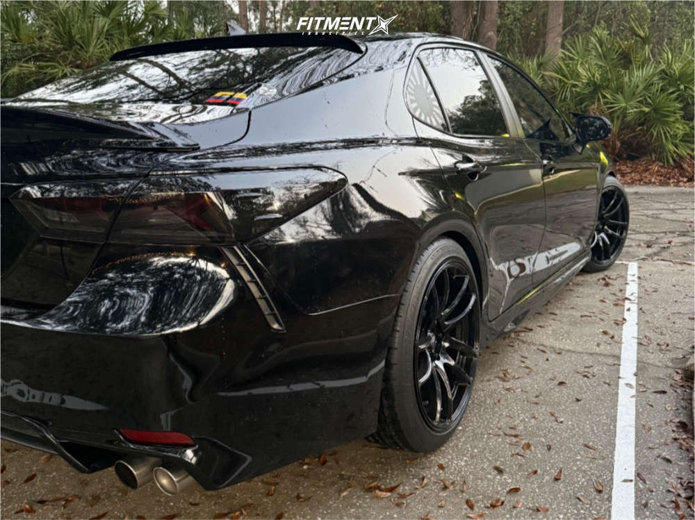 2021 Toyota Camry SE with 19x9.5 Vors Tr4 and Kosic 245x40 on Lowering ...