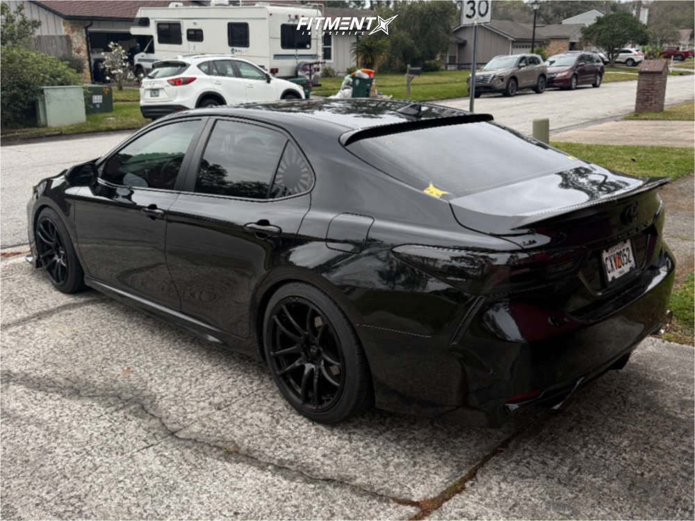2021 Toyota Camry SE with 19x9.5 Vors Tr4 and Kosic 245x40 on Lowering ...