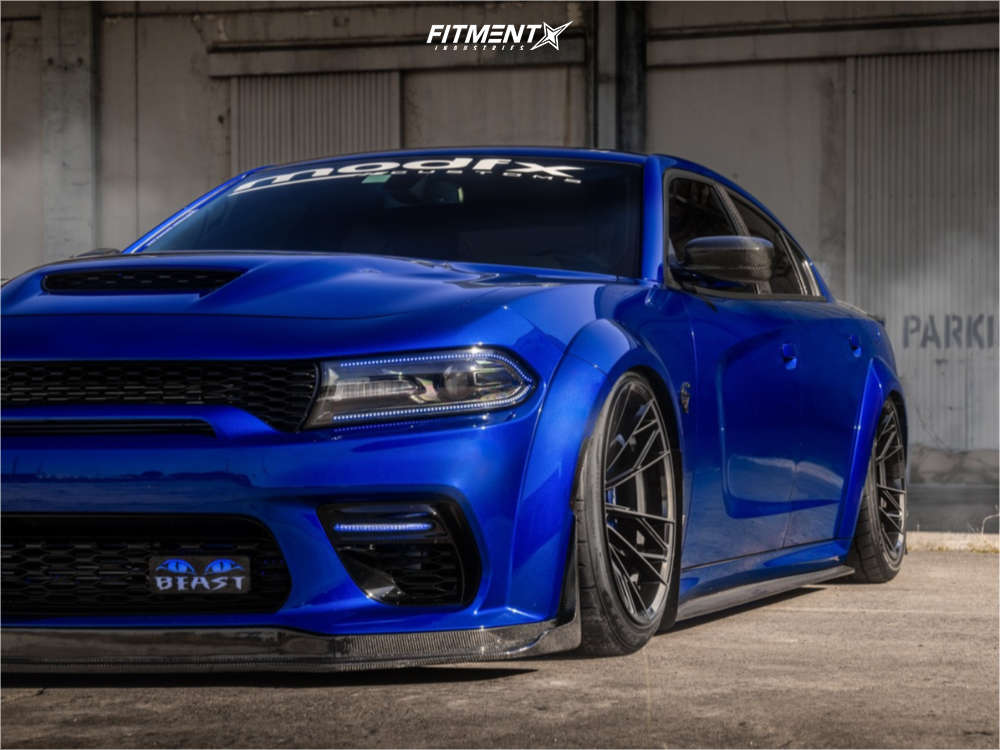 2021 Dodge Charger SRT Hellcat Widebody with 20x12 Ferrada F8-fr11 and ...