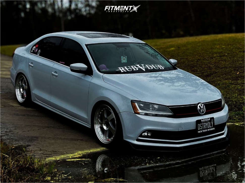 2017 Volkswagen Jetta SE with 18x8 Vors Vr2 and Kosic 225x40 on ...
