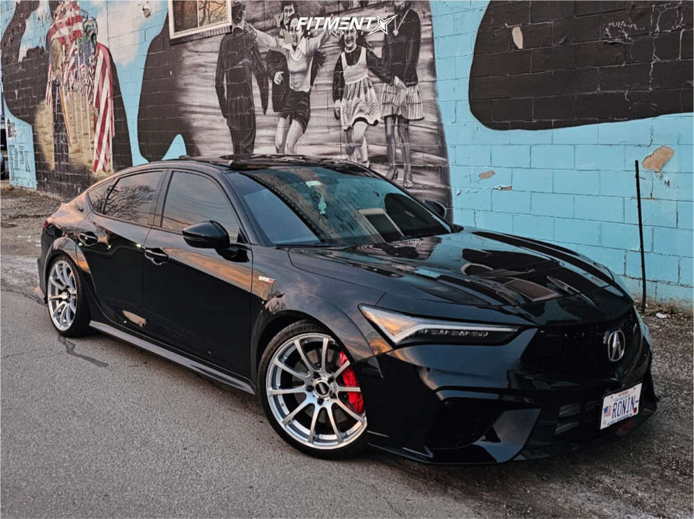 2024 Acura Integra Type S with 19x9.5 VMR V701 and Michelin 265x30 on ...