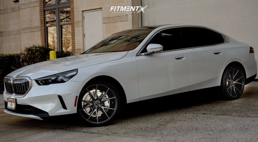 2024 BMW I5 eDrive40 with 20x8.5 INOVIT Speed and Lexani 245x35 on ...