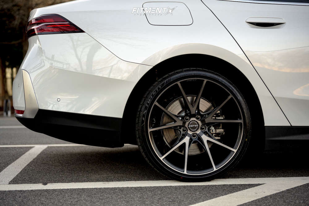 2024 BMW I5 eDrive40 with 20x8.5 INOVIT Speed and Lexani 245x35 on ...