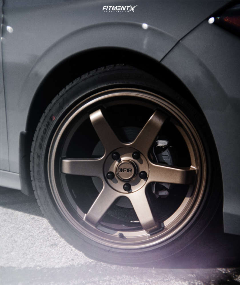 2025 Honda Civic Sport with 18x8.5 F1R F106 and Michelin 235x40 on ...