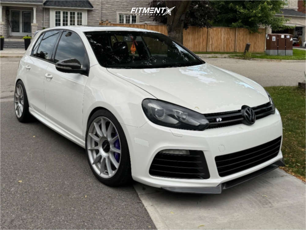2012 Volkswagen Golf R Base with 18x8.5 Rotiform Dtm and Michelin ...