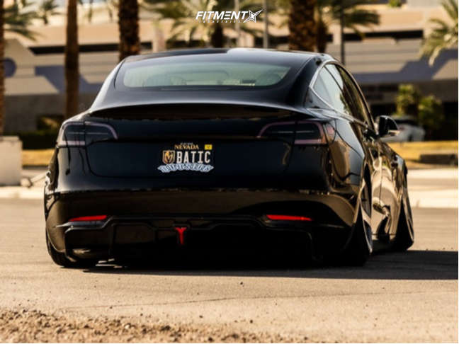 2020 Tesla 3 Standard Plus with 20x9 MRR Vp3 and Michelin 215x35 on Air ...