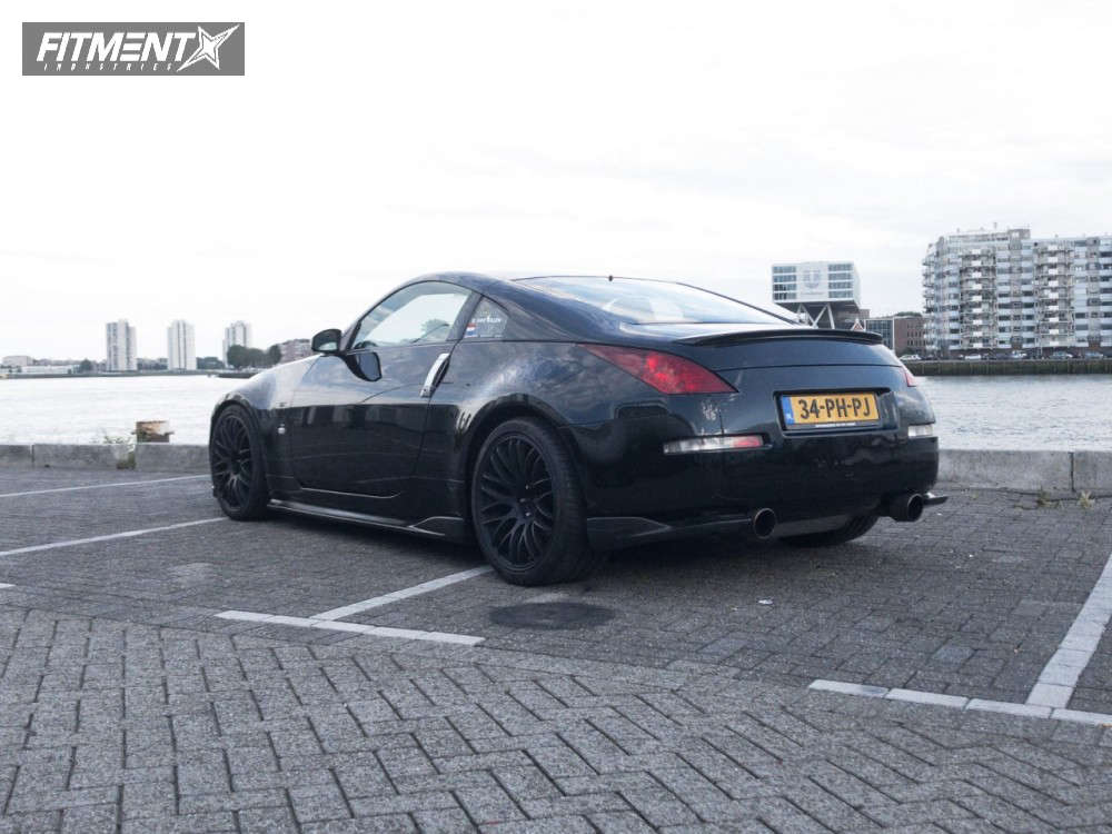 2004 Nissan 350Z Base with 19x8.5 Tenzo R Type-M and Pirelli 245x35 on ...