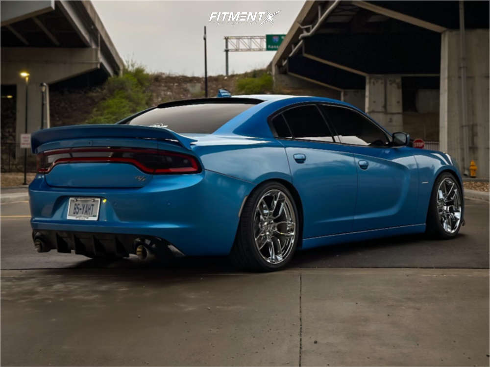 2015 Dodge Charger R/T with 20x9.5 Replica Tech Rt13 and Lexani 275x35 ...