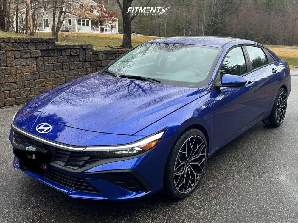 2025 Hyundai Elantra SE with 19x8.5 RTX R-Spec Rs02 and Lexani 245x35 ...