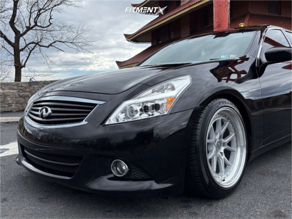 2012 INFINITI G37 Base with 18x9.5 Aodhan Ds08 and Fullway 245x40 on ...