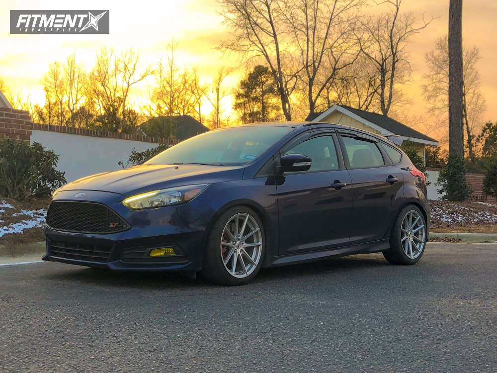 2016 Ford Focus ST with 18x8.5 TSW Bathurst and Firestone 235x40 on ...