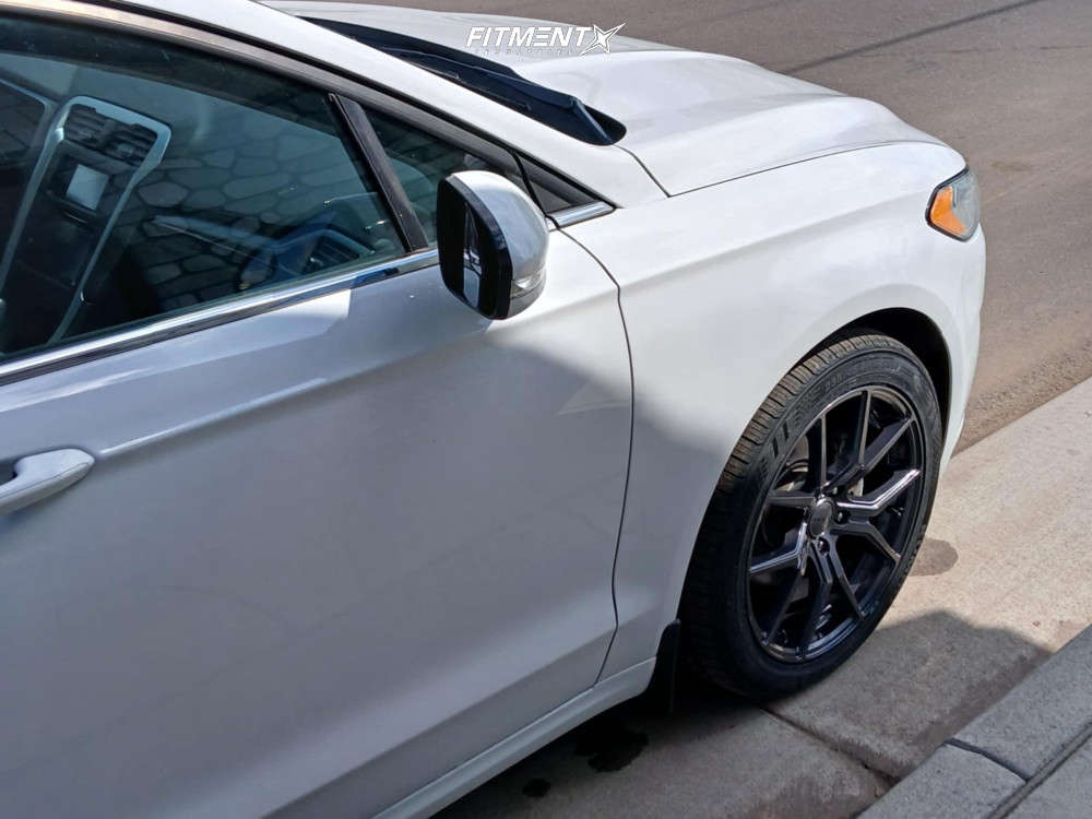 2016 Ford Fusion SE with 18x8 RTX R-Spec Ff10 and Kumho 235x45 on Stock ...