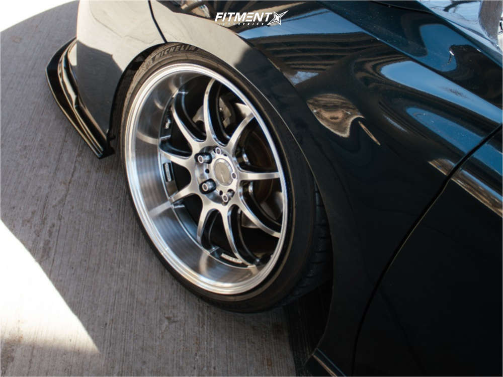 2019 Toyota Camry XSE with 19x10.5 Work Emotion D9r and Michelin 245x35 ...