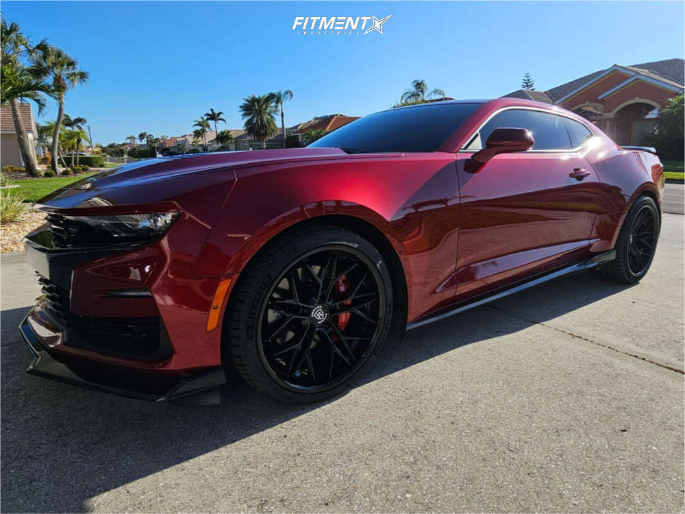 2021 Chevrolet Camaro SS with 20x10 Rohana Rfc3 and Michelin 285x30 on ...