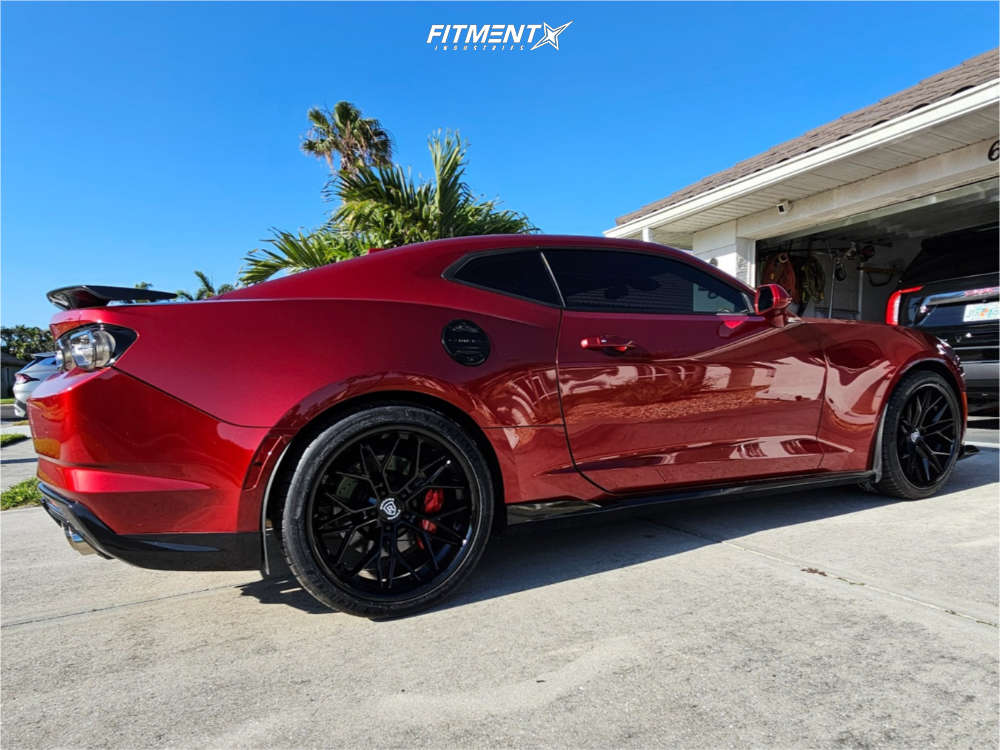 2021 Chevrolet Camaro SS with 20x10 Rohana Rfc3 and Michelin 285x30 on ...