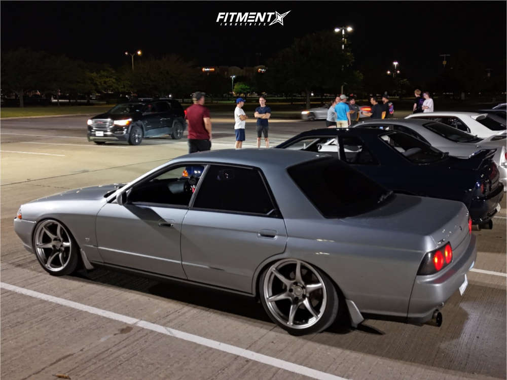 1989 Nissan Skyline R32 Base with 18x9.5 Kansei Tandem and Hankook ...