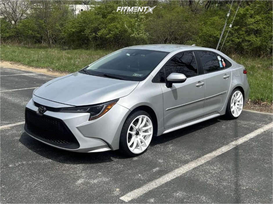 2020 Toyota Corolla LE with 18x8.5 Vors TR4 and Kosic 215x35 on Stock ...
