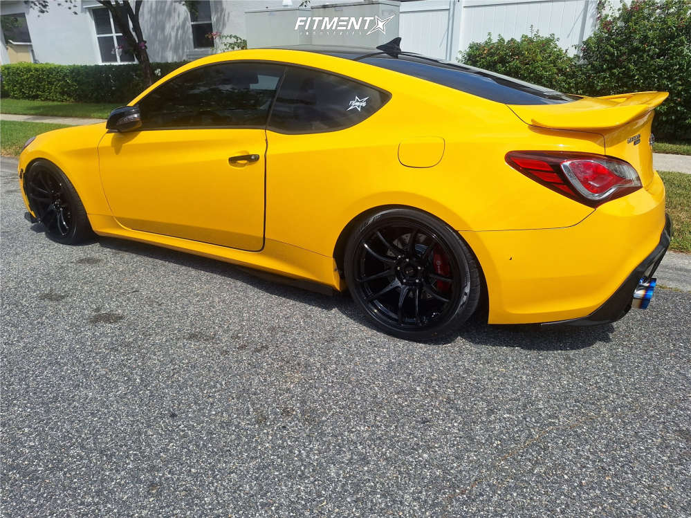 2011 Hyundai Genesis Coupe 3.8 Track with 19x9.5 Vors Tr4 and Lexani ...