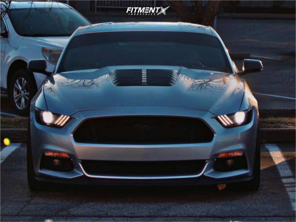 2015 Ford Mustang GT Premium with 20x9 Ferrada Fr3 and Nitto 275x30 on ...