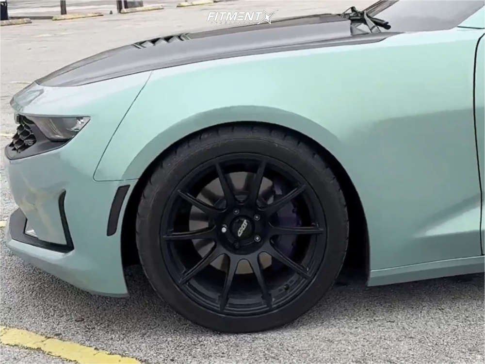2022 Chevrolet Camaro LT1 with 19x10 Apex Sm-10 and Nitto 285x35 on ...