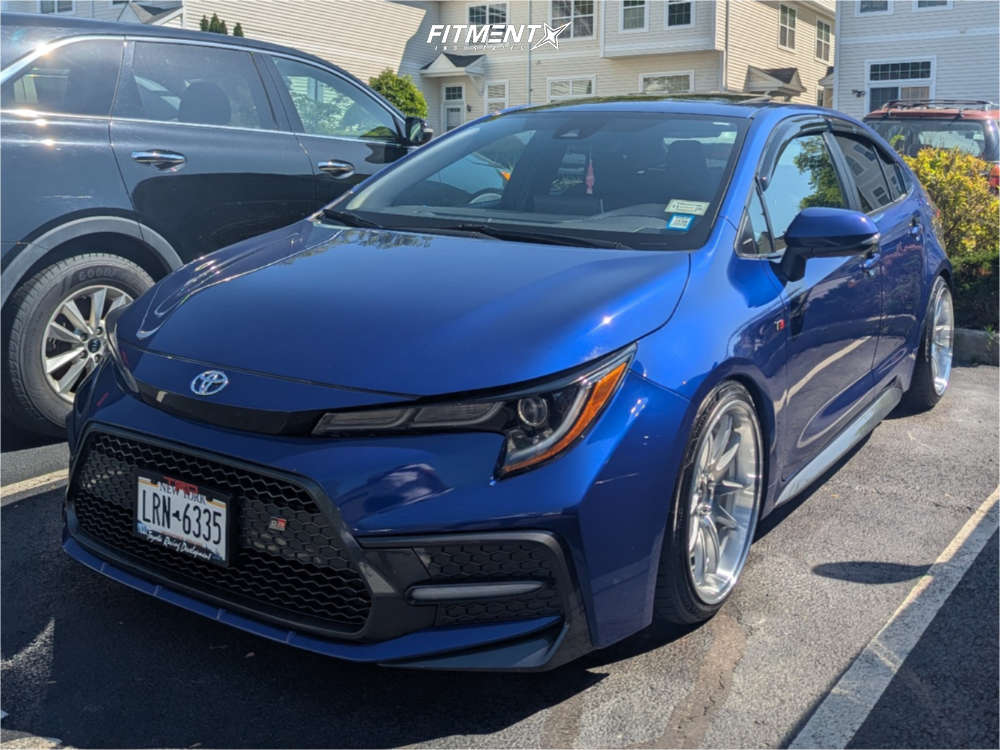2020 Toyota Corolla SE with 18x9.5 Aodhan Ds02 and Lexani 225x40 on ...
