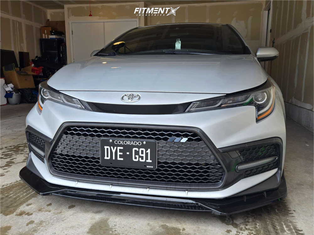 2020 Toyota Corolla SE with 18x8.5 F1R F106 and Continental 225x40 on ...