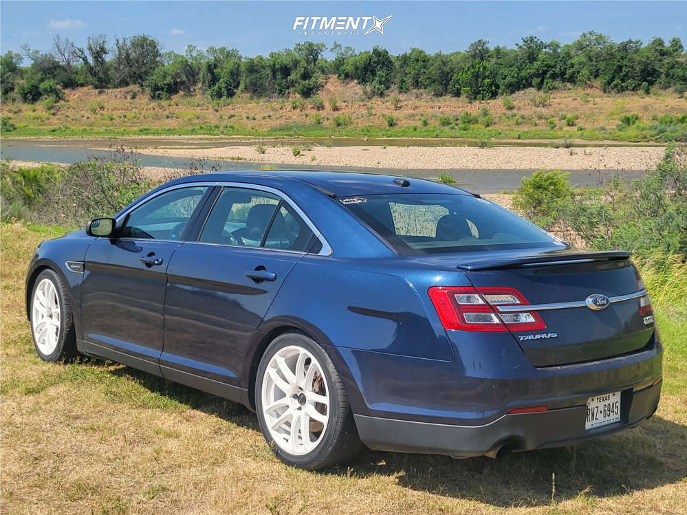 2016 Ford Taurus SHO with 20x8.5 Vors Tr4 and Continental 245x45 on ...