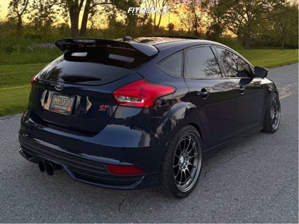 2017 Ford Focus ST with 18x9.5 Enkei Nt03m and Kenda 255x35 on Coilovers | 3318890 | Fitment ...