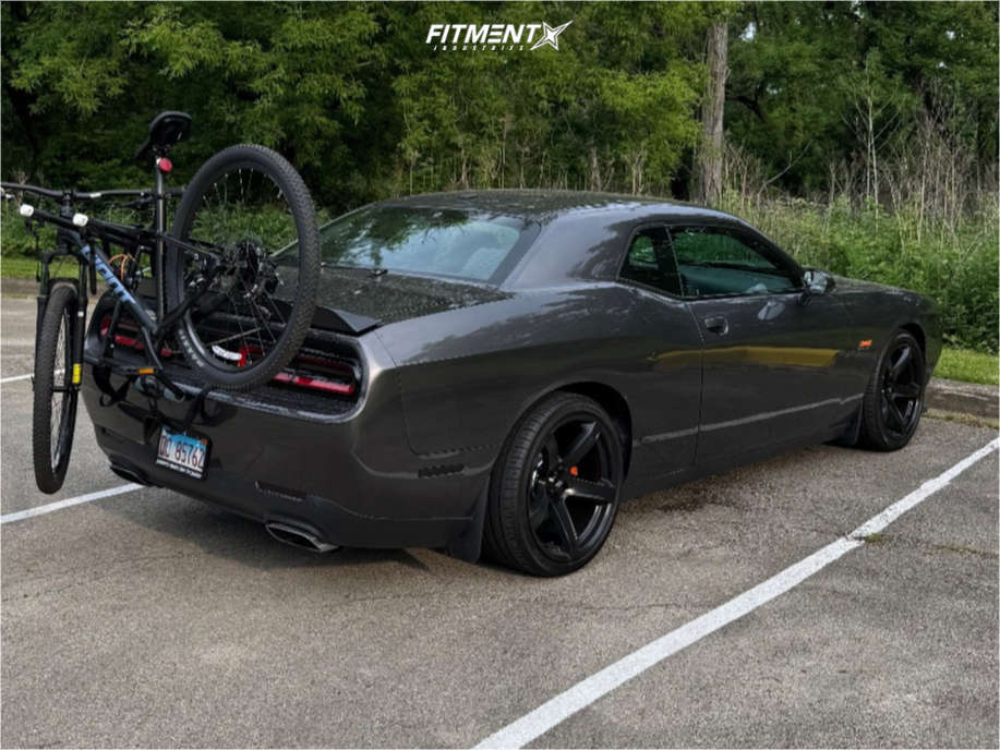 2019 Dodge Challenger R/T with 20x9.5 Voxx Replicas Hellcat 2 and ...