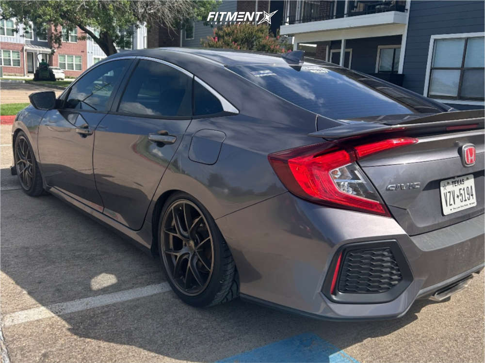 2018 Honda Civic Si with 18x8 Rock Forged Ff10 and Nitto 225x40 on ...