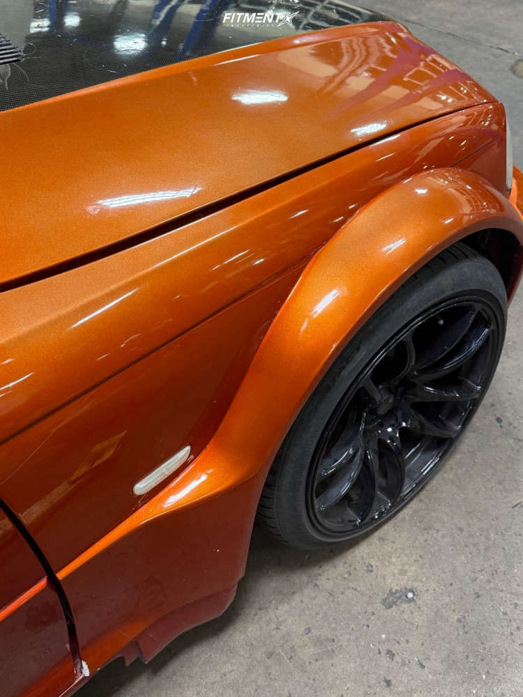 2003 BMW 330Ci Base with 18x9.5 Vors Tr4 and Continental 245x40 on ...