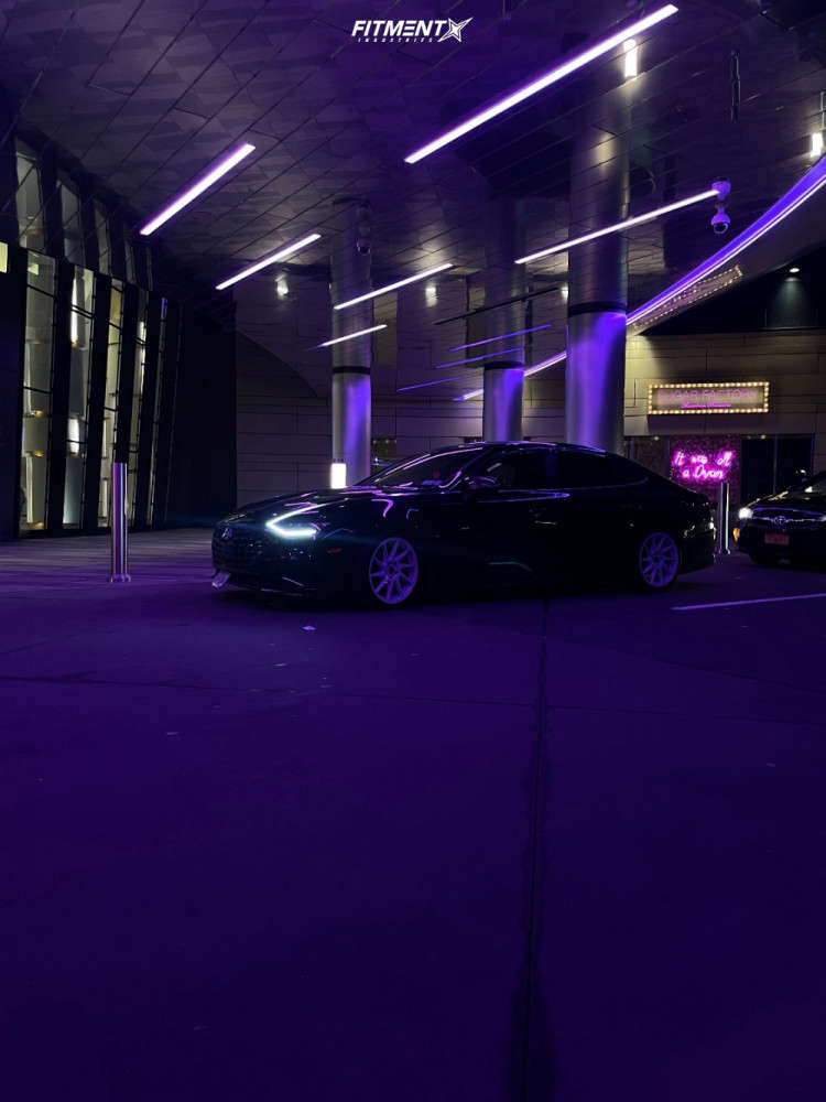 2021 Hyundai Sonata SEL with 18x8 Revolution Racing Rr31 and Kumho ...