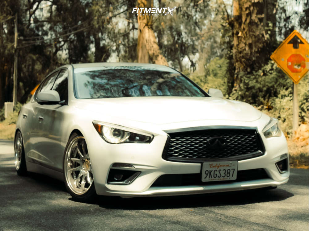 2021 INFINITI Q50 Luxe with 18x9.5 Aodhan Ds02 and Kumho 245x40 on Air ...