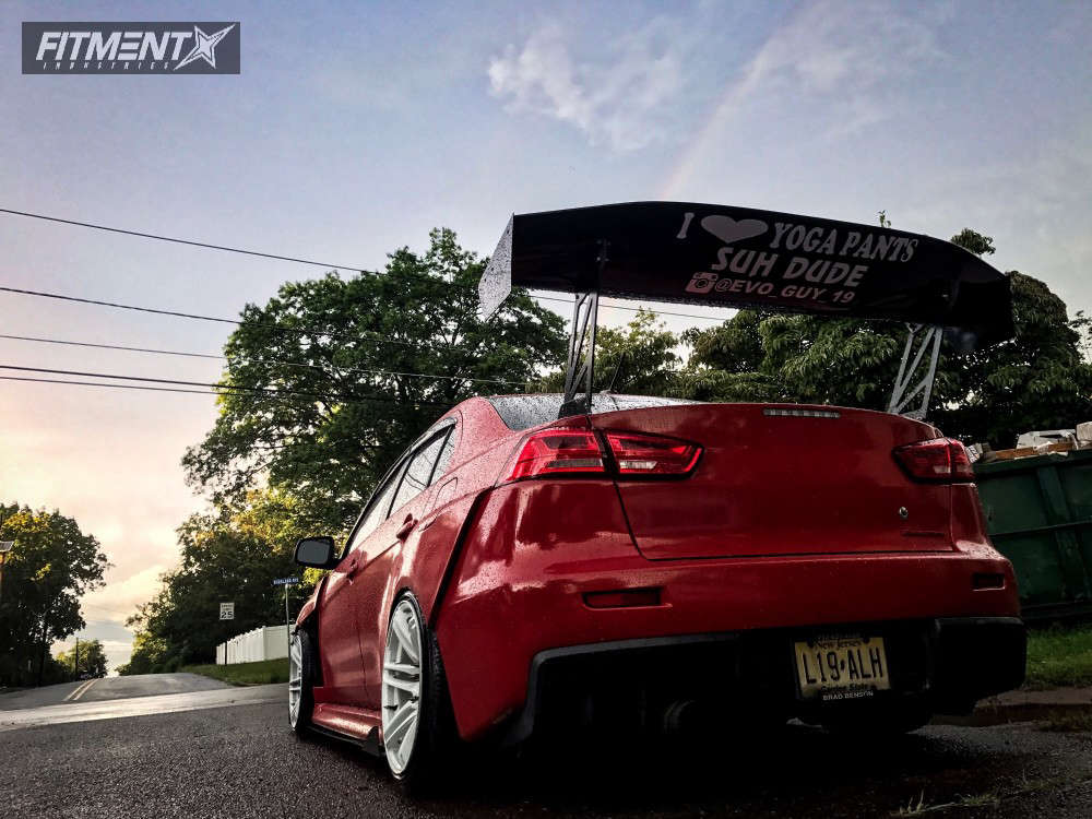 2011 Mitsubishi Lancer Ralliart Sportback with 18x10.5 Cosmis Racing ...