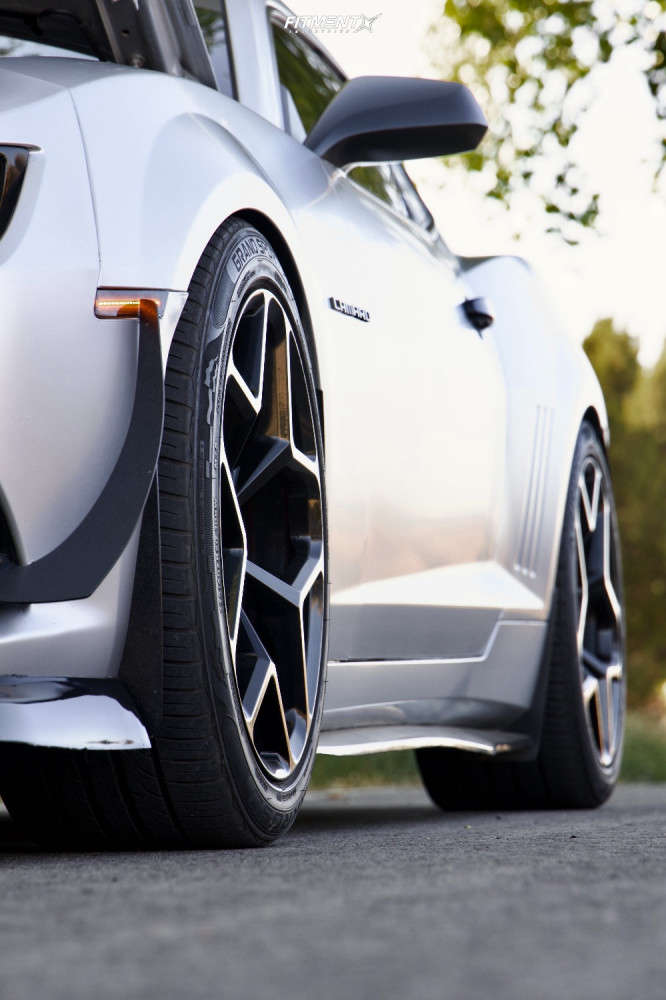 2013 Chevrolet Camaro SS with 20x10 MRR M228 and Arroyo 275x40 on Stock ...
