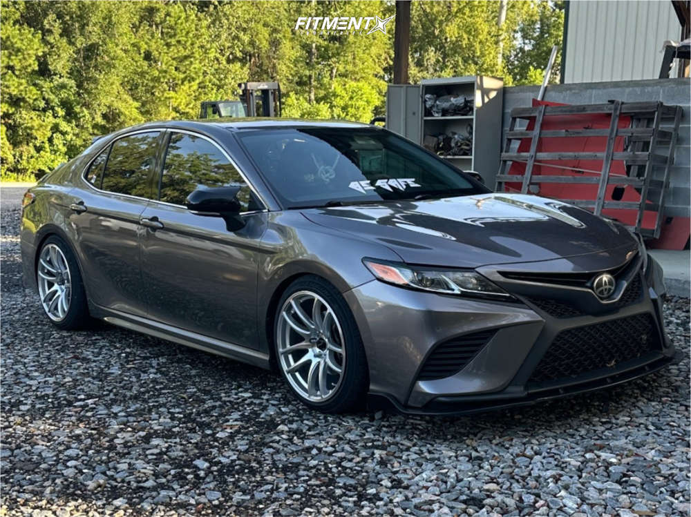 2018 Toyota Camry SE with 19x9.5 Vors Tr4 and Lexani 235x40 on Lowering ...