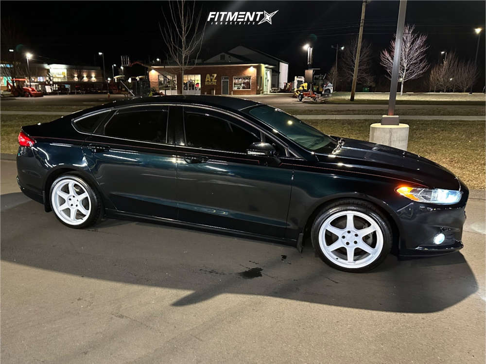 2014 Ford Fusion SE with 18x8.5 9SiX9 Six-1 and Kosic 225x40 on ...