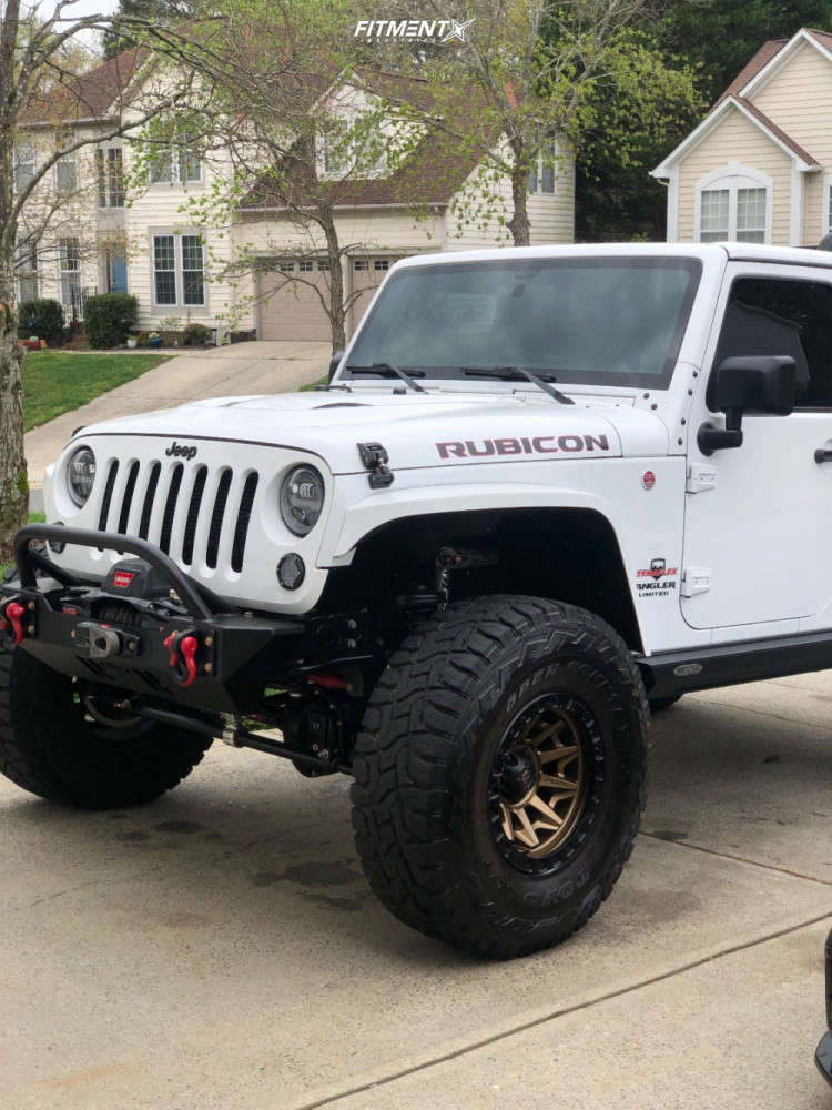2017 Jeep Wrangler Unlimited Rubicon with 17x9 Fuel Covert and Toyo ...