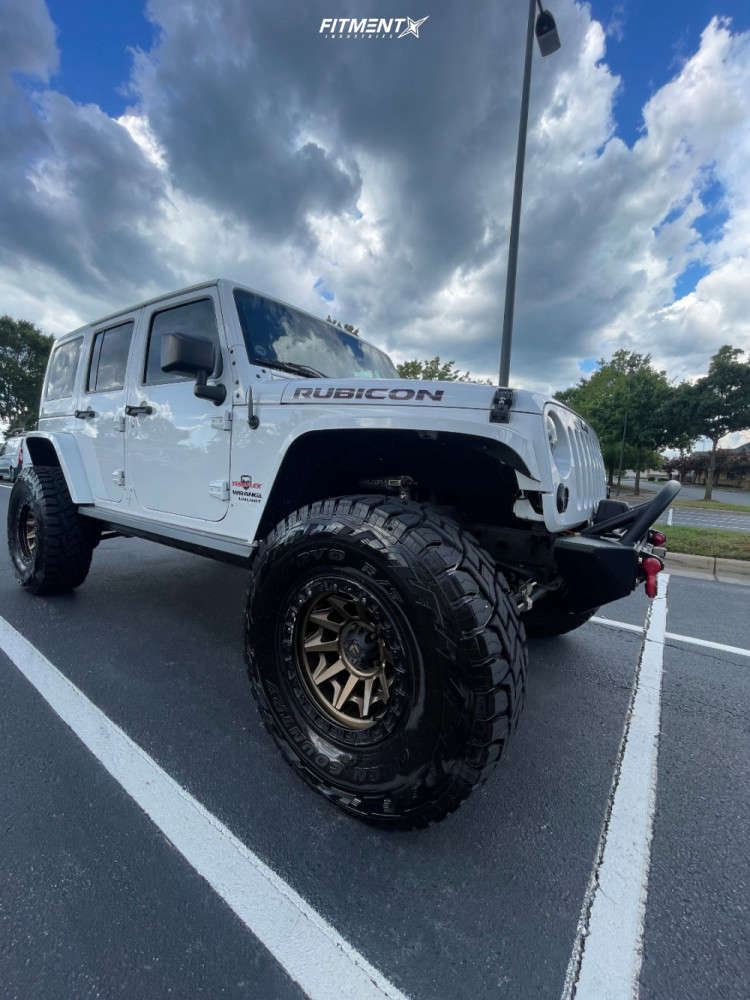 2017 Jeep Wrangler Unlimited Rubicon with 17x9 Fuel Covert and Toyo ...