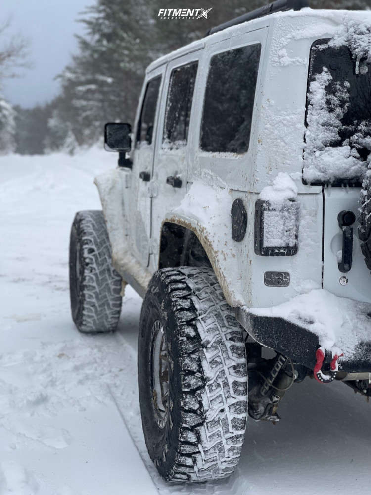 2017 Jeep Wrangler Unlimited Rubicon with 17x9 Fuel Covert and Toyo ...