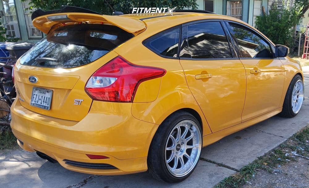 2013 Ford Focus ST with 18x9.5 ESR Cs12 and Cooper 245x40 on Stock ...