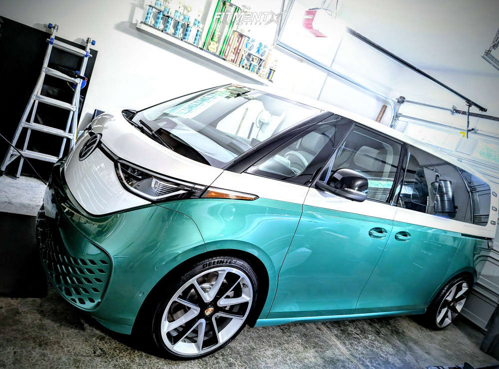 2025 Volkswagen ID. Buzz 1st Edition with 22x10 Rotiform Btl and ...