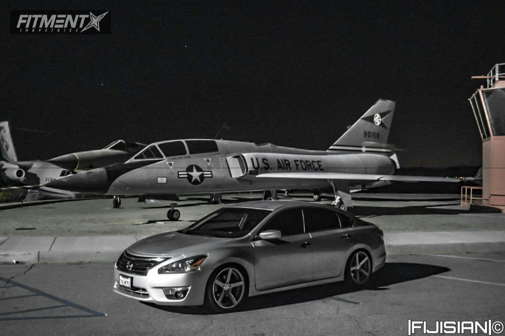 2013 Nissan Altima SV with 19x9.5 Rohana Rc22 and Hankook 235x40 on ...