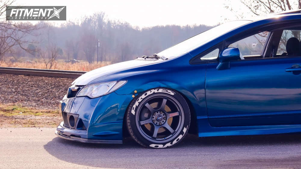 2011 Honda Civic Si with 17x9 Gram Lights 57DR and Toyo Tires 235x40 on ...