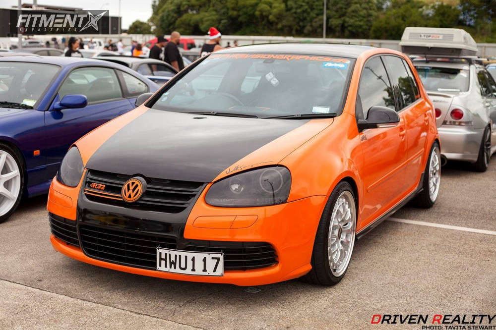 2006 Volkswagen R32 Base with 18x8.5 Rotiform Lsr and Hifly 225x40 on ...
