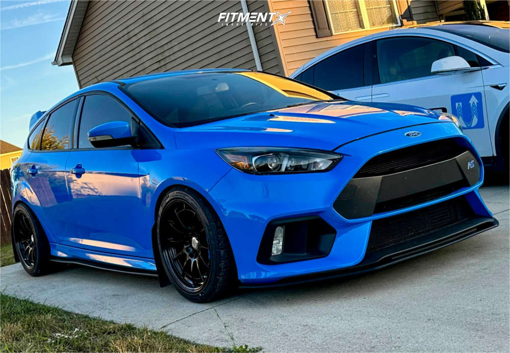 2017 Ford Focus RS with 18x9.5 Enkei Nt03m and Falken 265x35 on ...