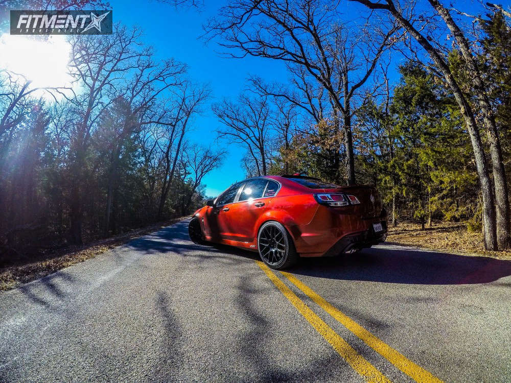 2016 Chevrolet SS Base with 20x8.5 Niche Circuit and Nitto 255x35 on ...