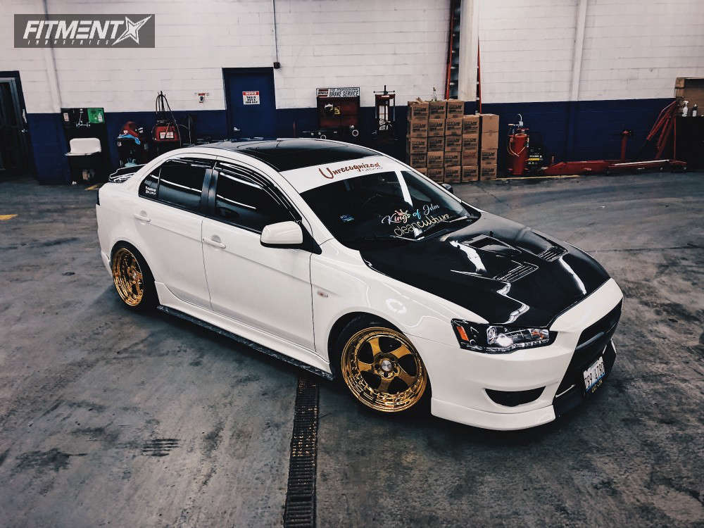 2010 Mitsubishi Lancer Ralliart Sportback with 18x9.5 ESR Sr02 and ...
