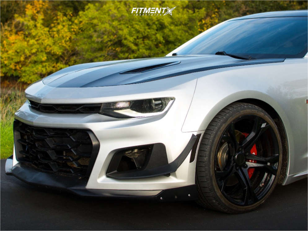 2021 Chevrolet Camaro SS with 20x10 MRR M017 and Lexani 255x35 on Stock ...