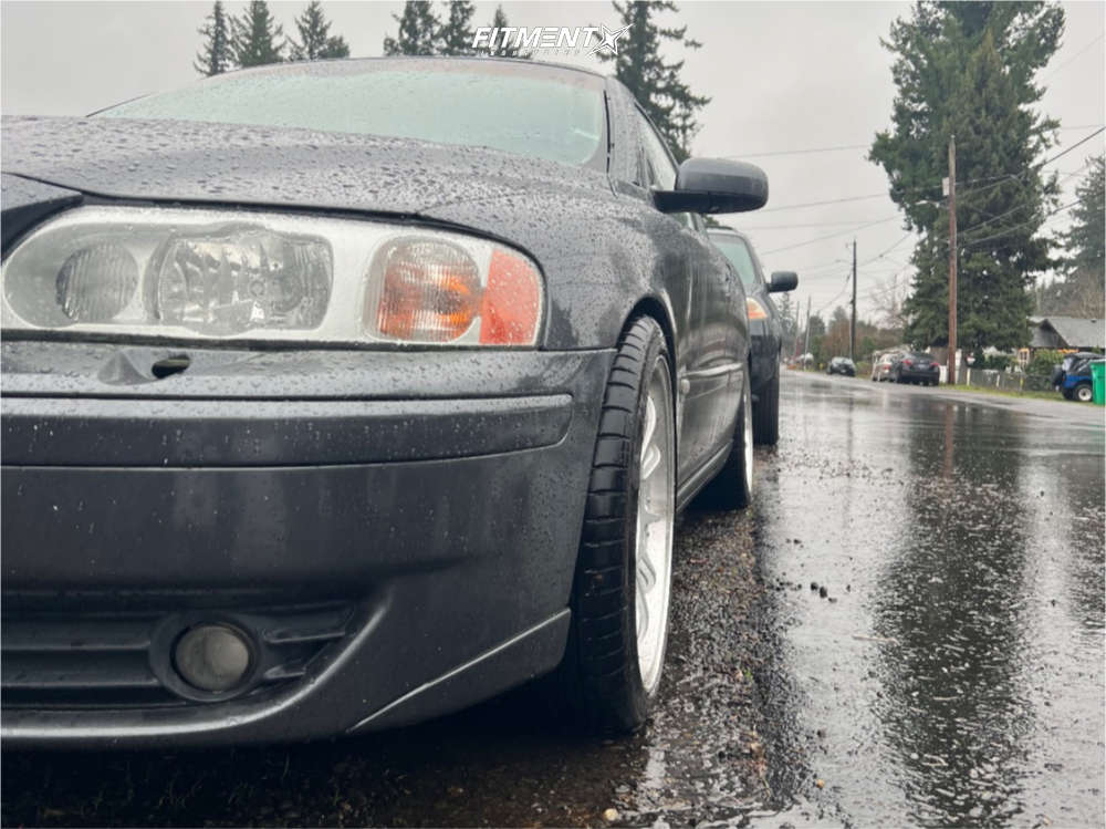 2005 Volvo S60 R with 18x8.5 ESR CS12 and Michelin 245x35 on Coilovers ...